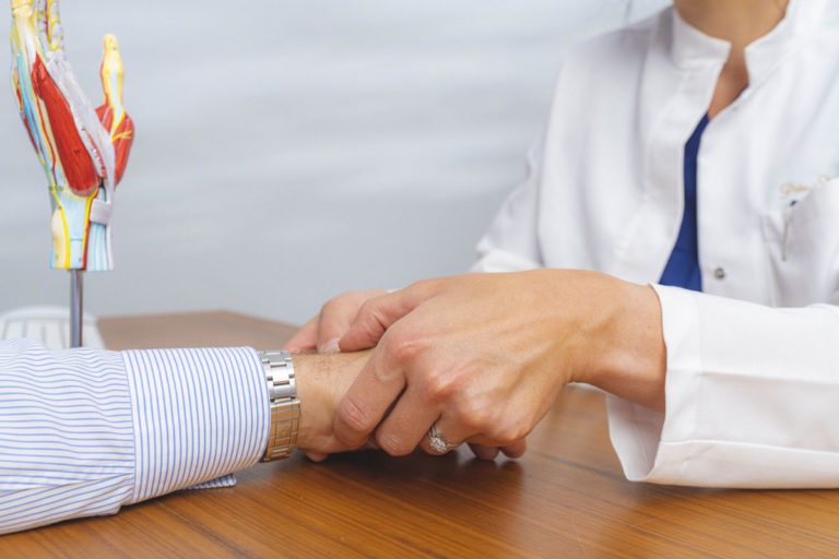 Sehnenscheideneinengungen, Schnappfinger und Tendovaginitis stenosans ...